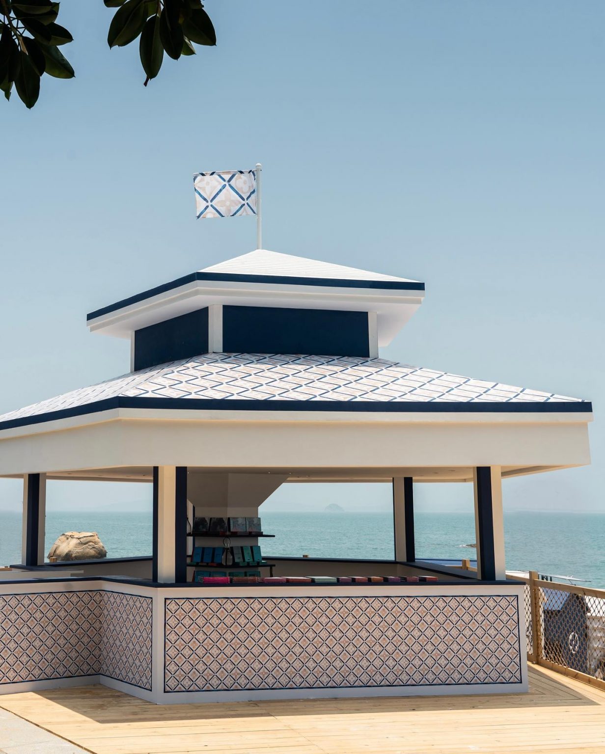Louis Vuitton By The Pool: A Luxurious Experience In China | The Most ...